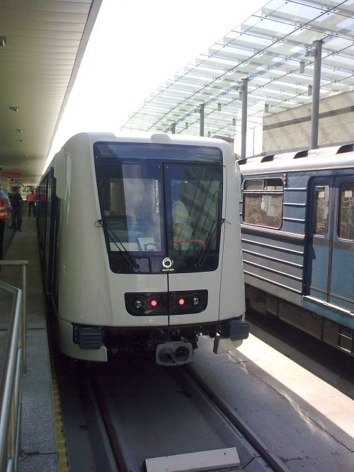 [Budapest] Metro 2 | SkyscraperCity Forum